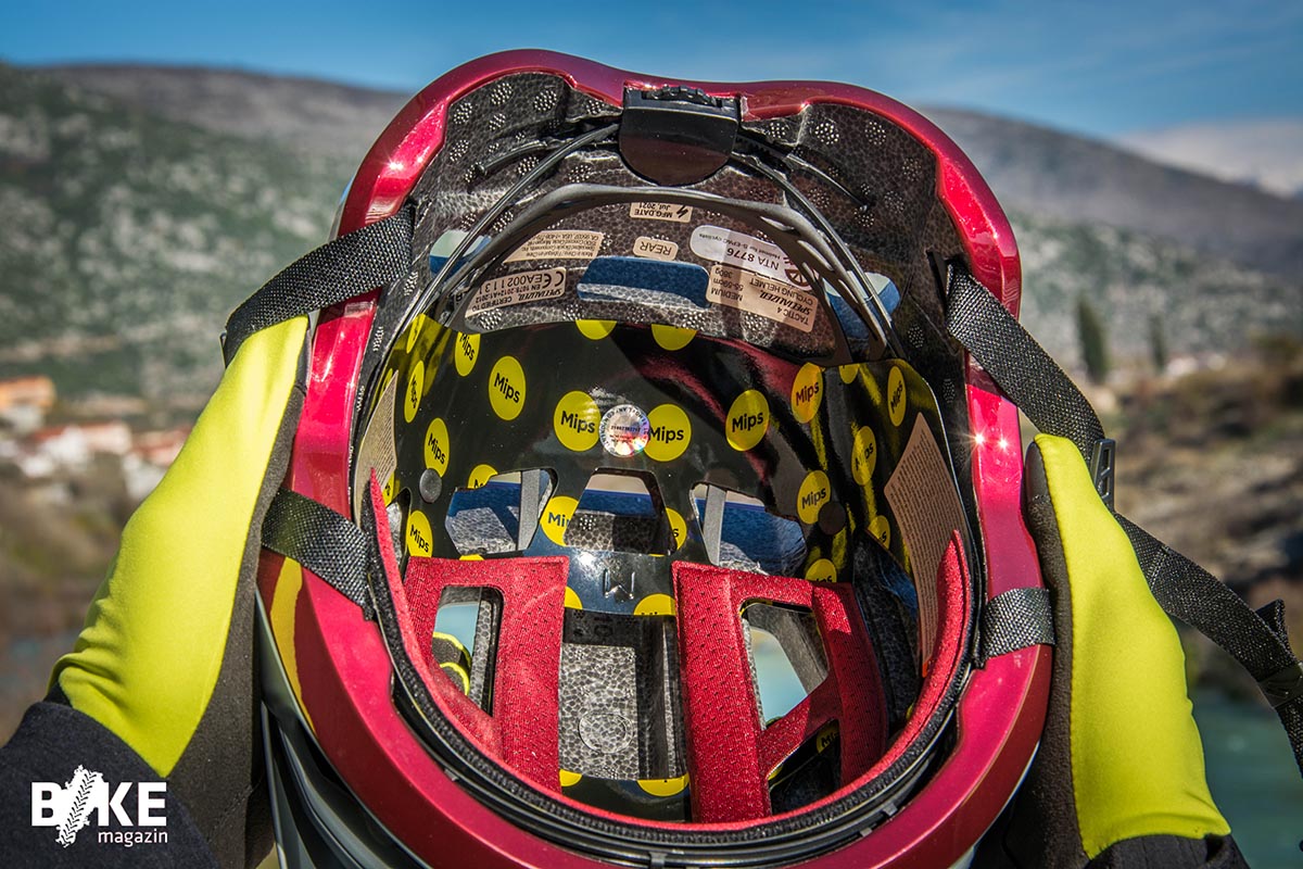 Recenzija: Specialized Tactic 4 kaciga - Bikemagazin