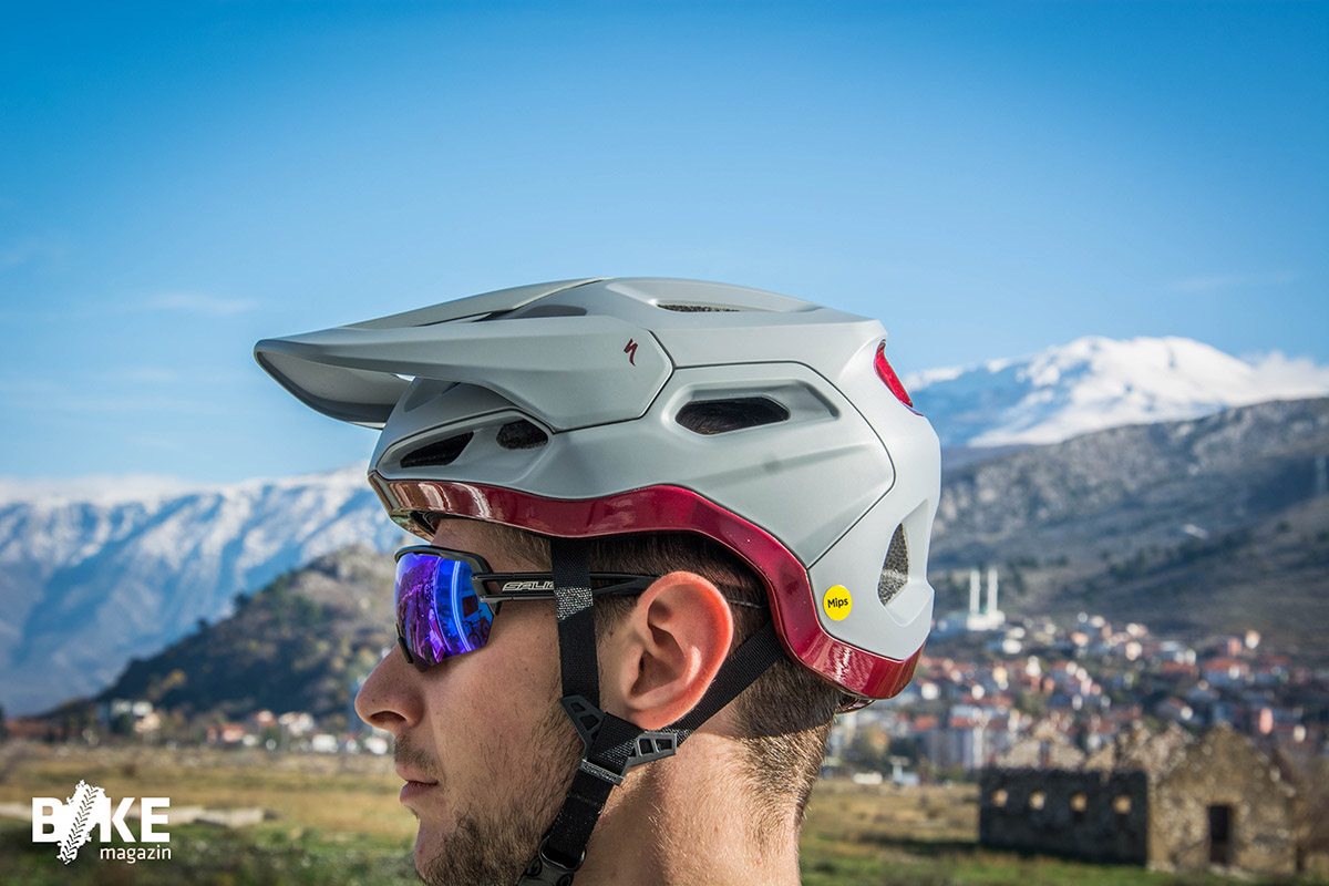 Recenzija: Specialized Tactic 4 kaciga - Bikemagazin